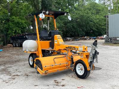 2022 LeeBoy NB25 8' Towable Ride-On Broom Street Sweeper Kubota bidadoo ...