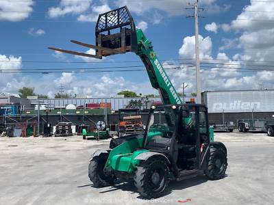 2015 JCB 525-60 5,500 lbs Telescopic Reach Forklift Telehandler Aux For ...