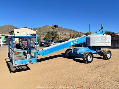 2014 Genie S-40 40' 4WD Diesel Telescopic Boom Lift Man Aerial Platform ...