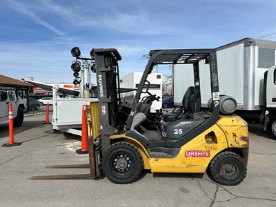 Warehouse Forklift 5,000 LB 3 Stage Sideshift 15' 8" Lift LPG Komatsu ...