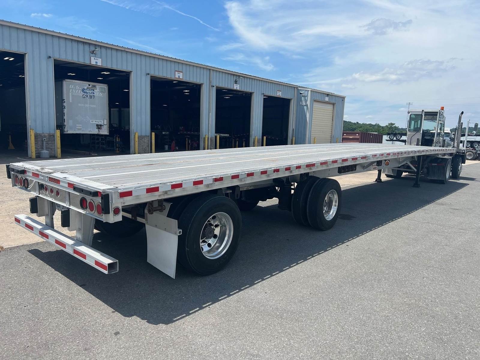 2019 Reitnouer MAXMISER REAR AXLE SLIDE AND FRONT LIFT Flatbed Trailer ...