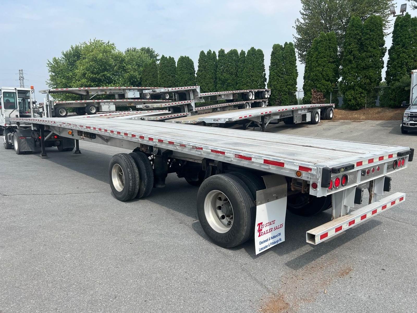 2019 Reitnouer MAXMISER REAR AXLE SLIDE AND FRONT LIFT Flatbed Trailer ...