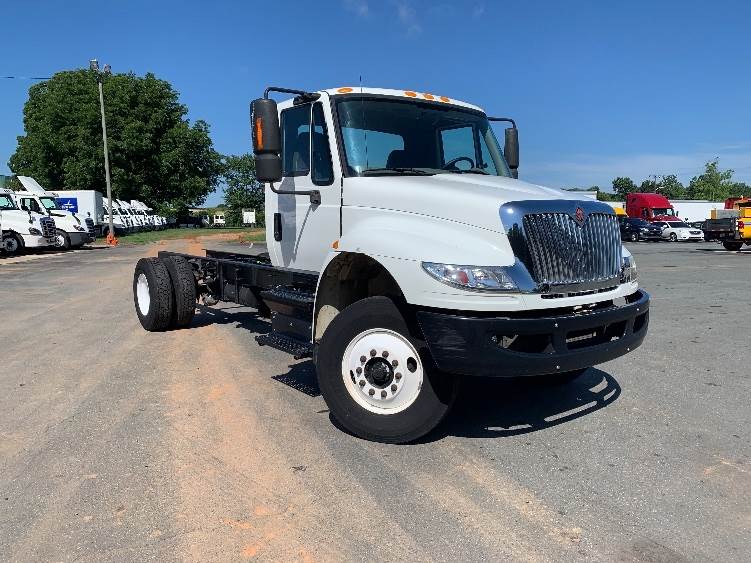 2019 International 4300 Single Axle Cab & Chassis Truck - Cummins ...
