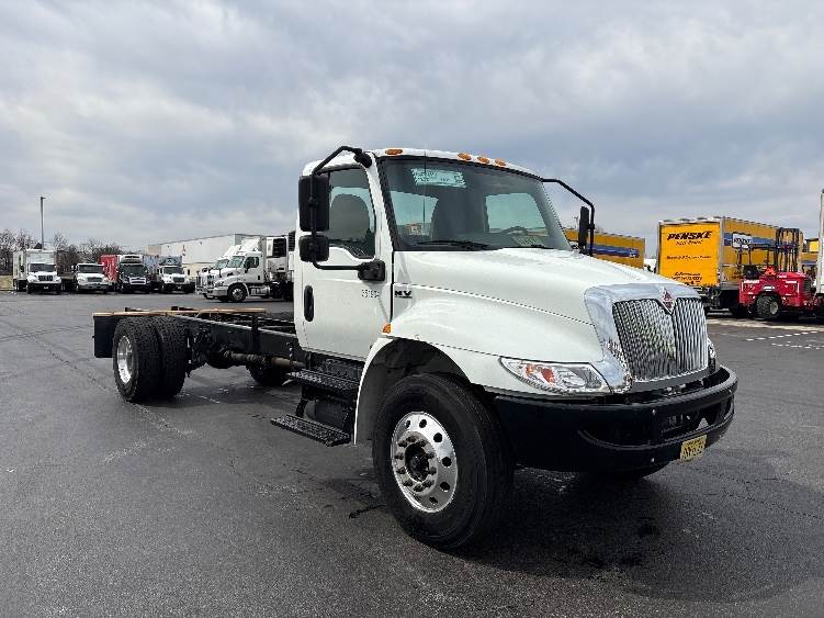 2020 International MV607 Single Axle Cab & Chassis Truck - Cummins ...