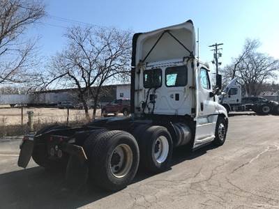 2016 Freightliner Cascadia 125 Day Cab Truck - 455HP, 12 Speed ...
