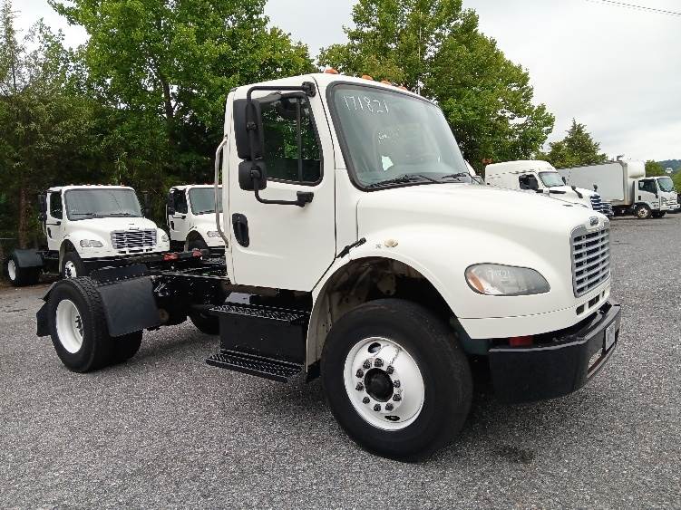 2018 Freightliner M2 Single Axle Day Cab Truck - Cummins 270HP, 6 Speed ...