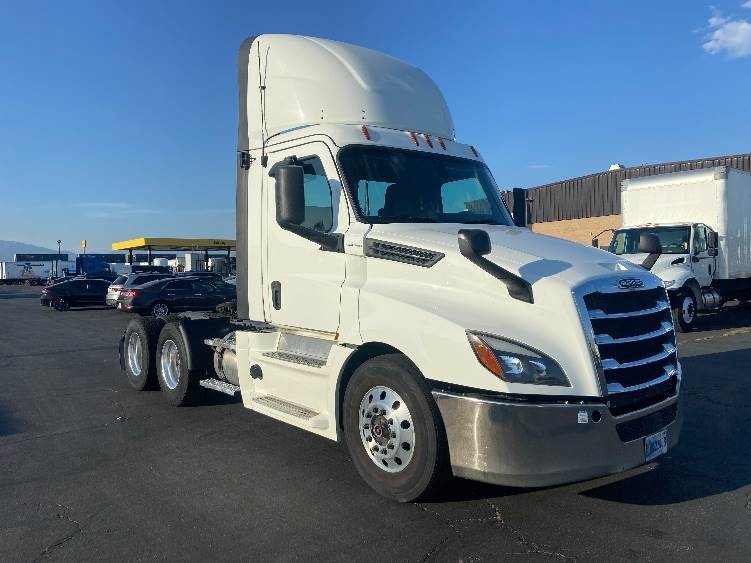 2020 Freightliner T12662ST Single Axle Day Cab Truck - 455HP, 12 Speed ...
