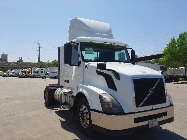 2017 Volvo VNL42300 Single Axle Day Cab Truck - 425HP, 12 Speed ...