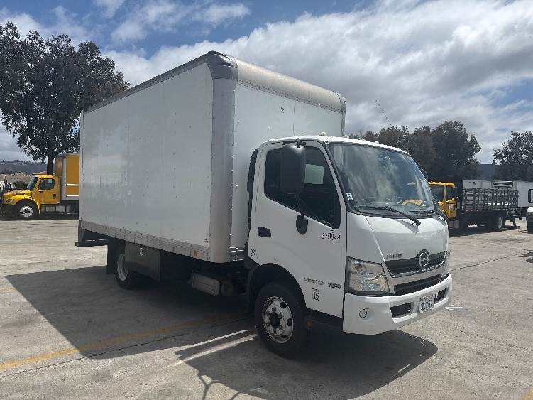 2020 Hino 155 Box Truck - 210HP, 6 Speed Automatic, Roll up Door For ...