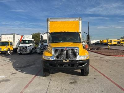 2021 International MV607 Box Truck - 220HP, 6 Speed Automatic, Roll up ...
