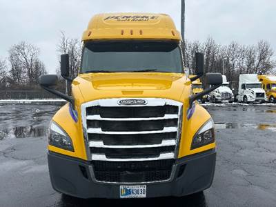 2020 Freightliner Cascadia 126 Sleeper Semi Truck - 72" Integral ...