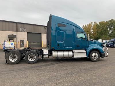 2019 Kenworth T680 Sleeper Semi Truck - 76" Integral Sleeper, Paccar ...