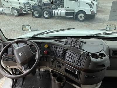 2018 Volvo VNL64670 Sleeper Semi Truck - 61" Integral Sleeper, 455HP ...