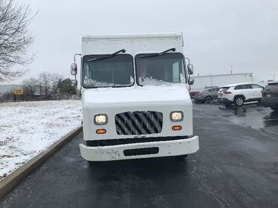 2018 Freightliner MT45 Single Axle Step Van - Cummins, 200HP, 5 Speed ...