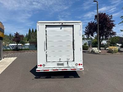 2014 Freightliner MT45 Single Axle Step Van - Cummins, 200HP, 6 Speed ...