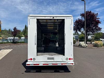 2014 Freightliner MT45 Single Axle Step Van - Cummins, 200HP, 6 Speed ...