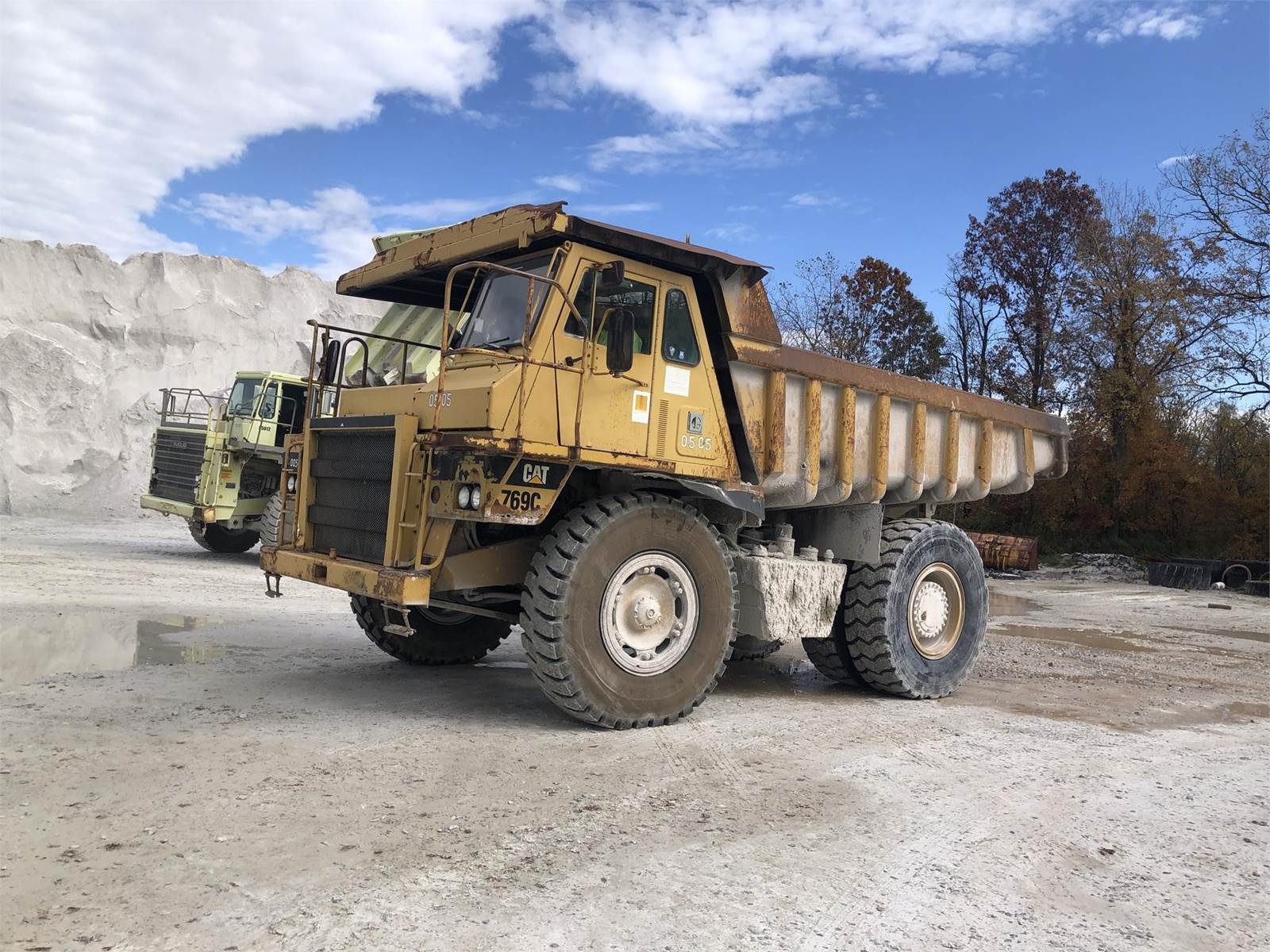 1988 Caterpillar 769C Off-Highway Truck For Sale, 30,300 Hours ...