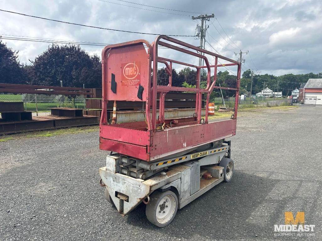 1998 MEC 2033ES Scissor Lift For Sale | Bloomfield, CT | 38 ...