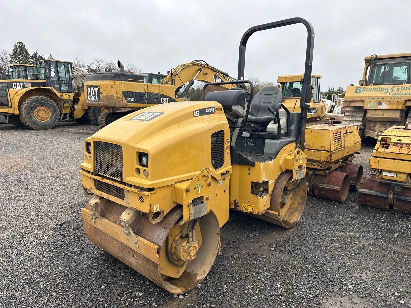 Caterpillar CB24B Tandem Vibratory Roller Compactor For Sale ...