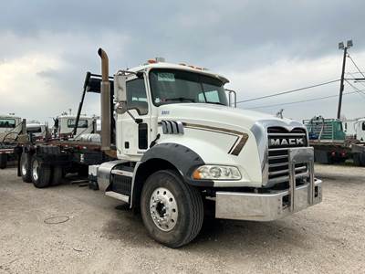 2013 Mack Granite GU813 Roll Off Truck with Automatic Transmission and ...