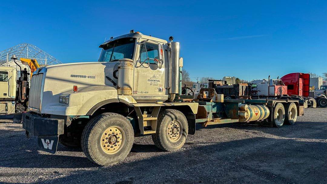 2007 Western Star 4900 Tandem Axle Cab & Chassis Truck - Detroit, 380HP ...