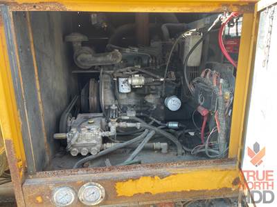 2011 Vermeer V500 LEHD Hydro-Vac w/ 2011 Vermeer Utility Tandem Axle ...