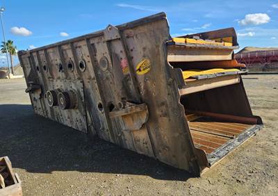 1998 Deister 8’ wide x 24’ long three deck incline vibrating screen ...