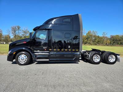 2023 Peterbilt 579 Sleeper Semi Truck - 80" Raised Roof Sleeper, Paccar 455HP, 12 Speed ...