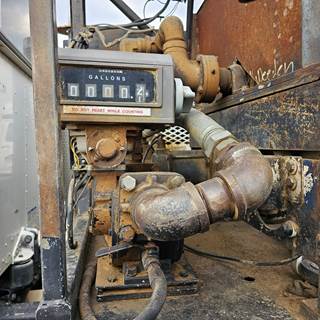 2002 Peterbilt 357 Fuel & Lube Truck - 2-70 For Sale - Lewistown, MT ...