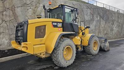 2020 Caterpillar 930M Wheel Loader - Coupler, 3rd Valve, Bucket, Forks ...