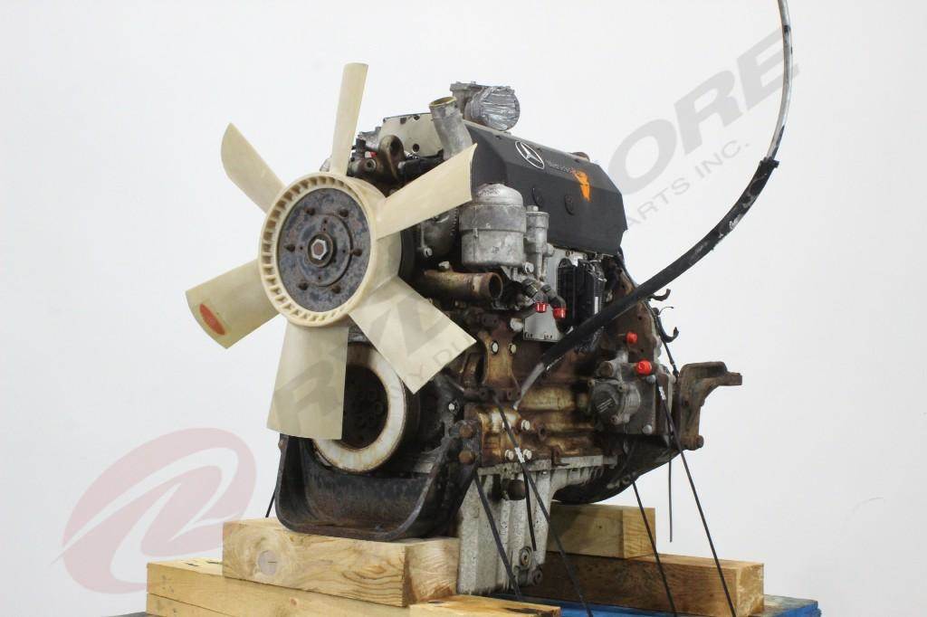 2004 Mercedes-Benz OM904 Engine for a Freightliner MT45 Chassis For ...