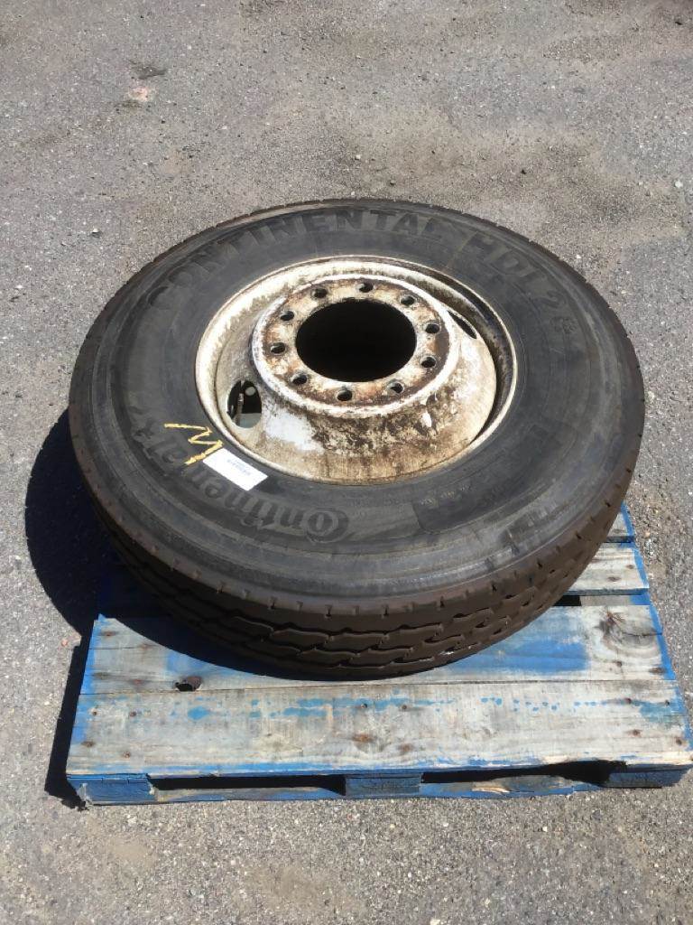 Tire For Sale | Fitchburg, MA | 1049671 | MyLittleSalesman.com