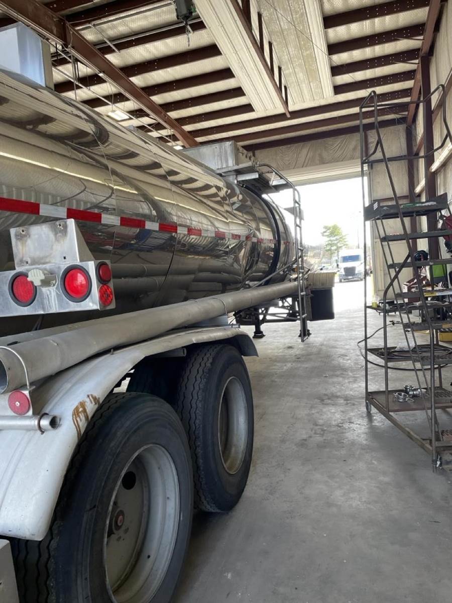 1989 Brenner 5000 GALLON - STAINLESS - CONICAL Non Code Tank Trailer ...