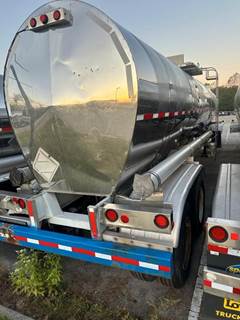 1991 Brenner 7000 GALLON - STAINLESS - CENTER DISCHARGE Waste / Sludge ...