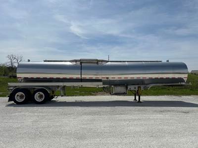 1995 Tremcar 7000 GALLON - AIR RIDE - CENTER DISCHARGE Water Tank ...