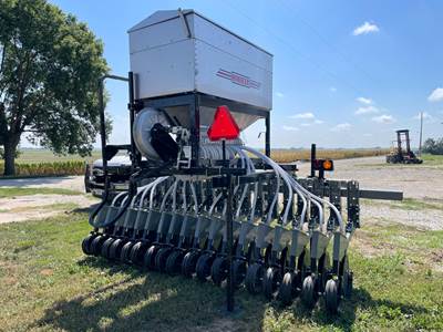 2026 Hiniker CC7000-151-100 Seeder For Sale | Henderson, IA | 11580866 ...
