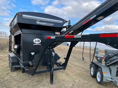 2023 J&M LC290 Seed Tender For Sale | Henderson, IA | 11748302 ...