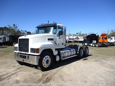 2019 Mack Pinnacle 64T Day Cab Truck - MP8 445HP, 10 Speed M Drive ...