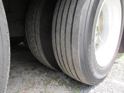 2006 Kentucky 53 FT DROP FRAME MOVING VAN WITH BELLY BOXES Tandem Axle ...