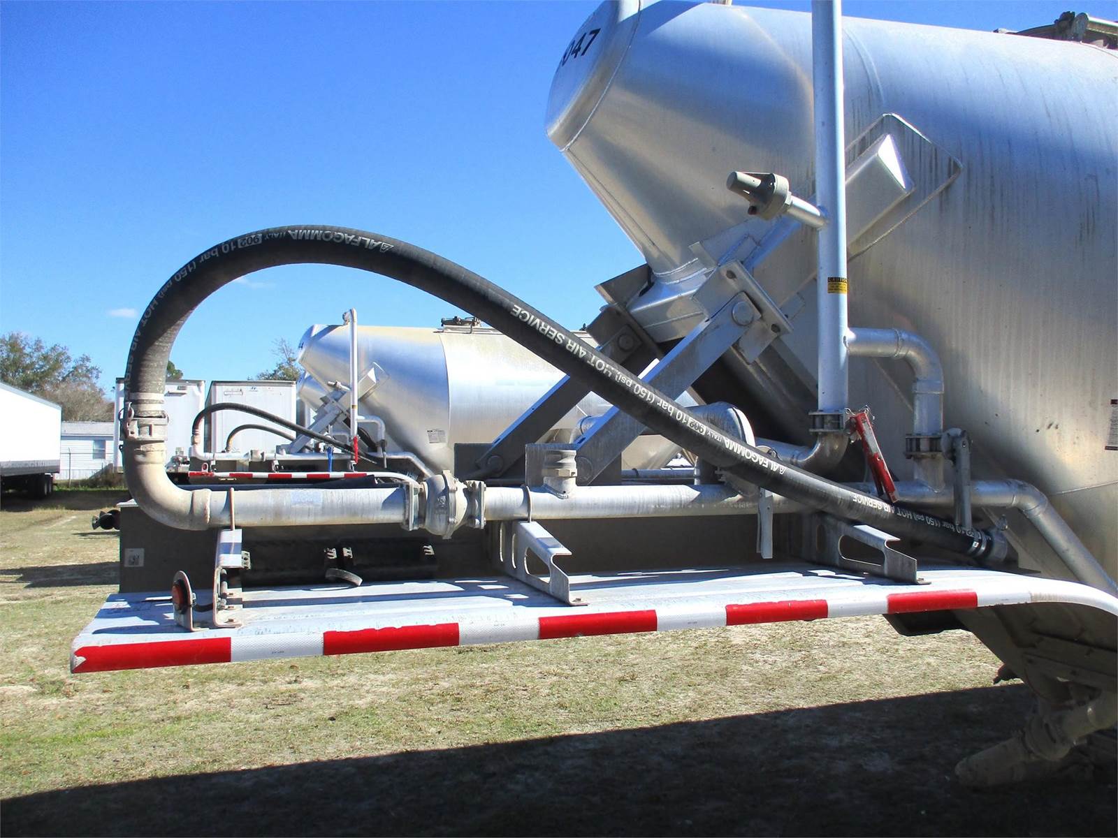 2019 Southern Welding ALUMINUM 1000 CUBIC FT PNEUMATIC TANKER Dry Bulk ...