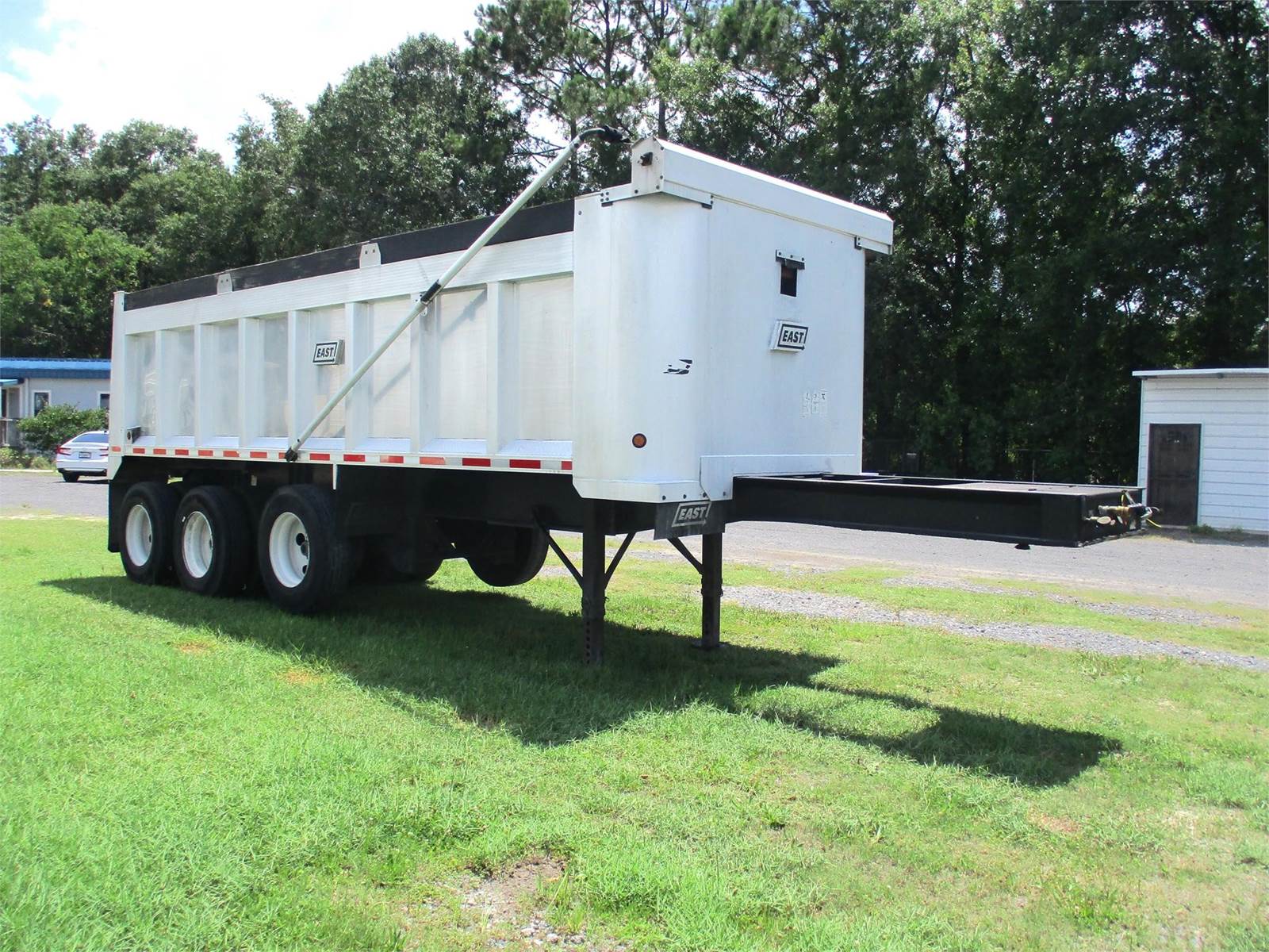 2005 East 30 ft Frame End Dump Trailer - Tri Axle, Aluminum, Spring For ...