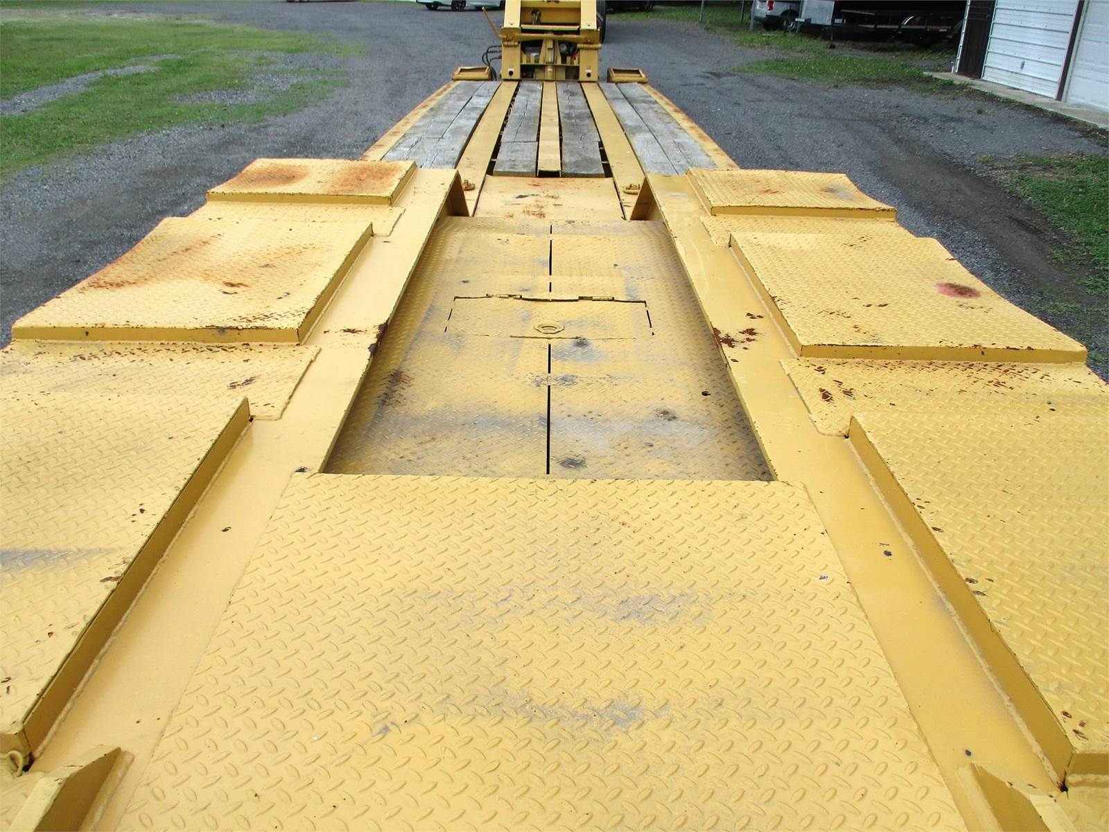 2002 Eager Beaver 53x102 Tri Axle Steel Lowboy Trailer - Air Ride ...