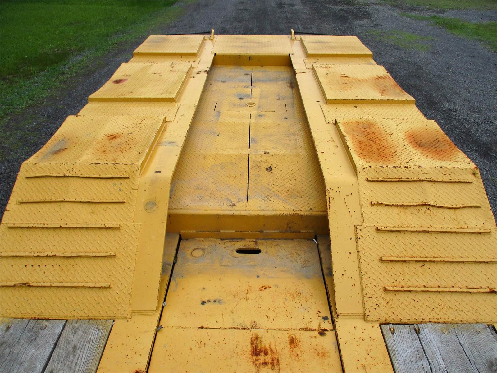 2002 Eager Beaver 53x102 Tri Axle Steel Lowboy Trailer - Air Ride ...