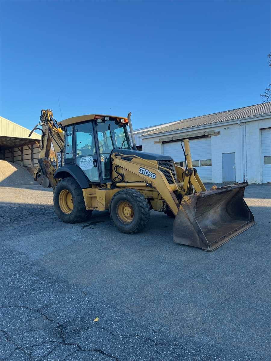 2005 John Deere 310SG Backhoe For Sale, 5,905 Hours | Pequea, PA ...