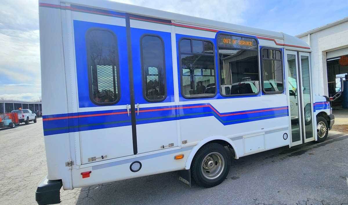 2018 Chevrolet - StarCraft 12 Passenger Bus For Sale, 120,213 Miles ...