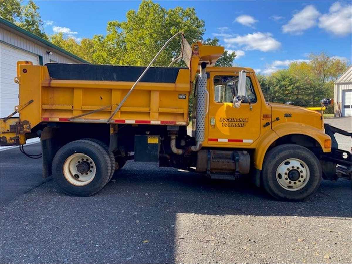 2001 International 4900 Dump Truck For Sale, 32,658 Miles | Buckingham ...