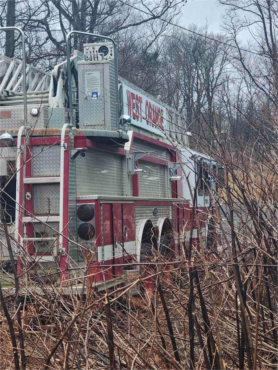 1990 E-One Ladder Truck For Sale | West Orange, NJ | 64364060 ...