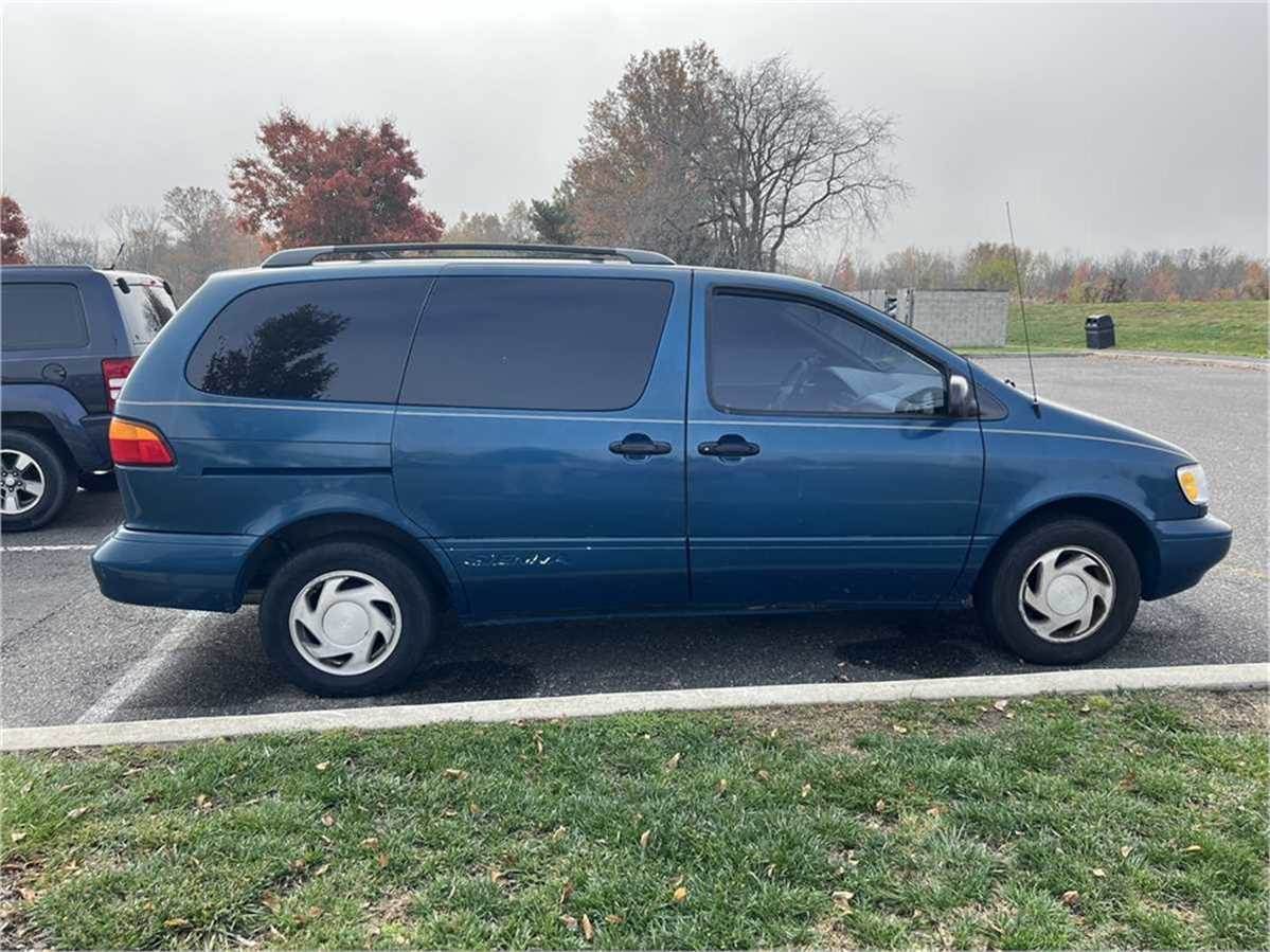 2000 Toyota Sienna Minivan For Sale, 152,897 Miles | Marlton, NJ ...
