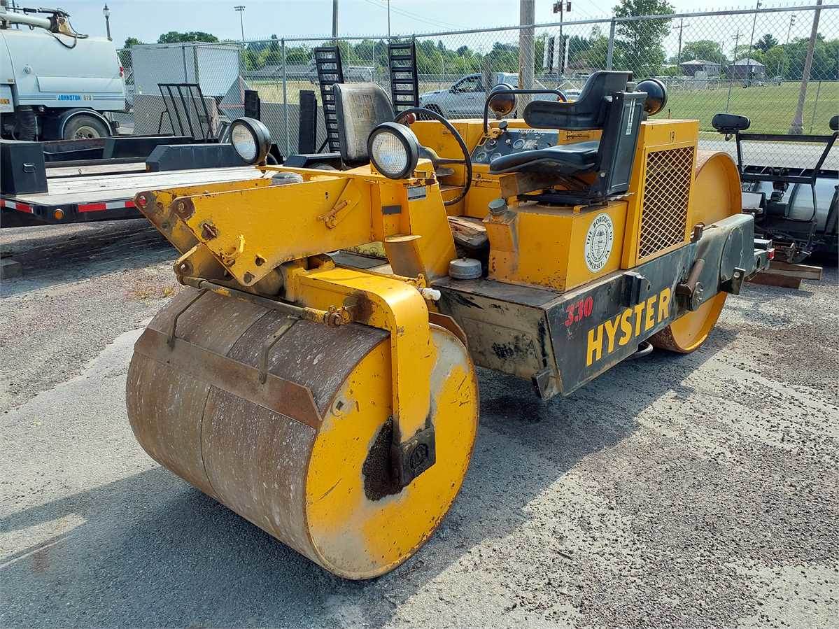 Hyster 330 Smooth Drum Roller Compactor For Sale | Somerset, PA ...