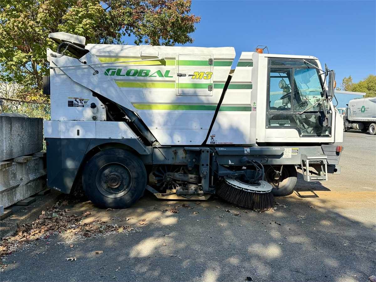 2017 Global M3 Sweeper Truck For Sale, 4,163 Hours | Point Pleasant ...